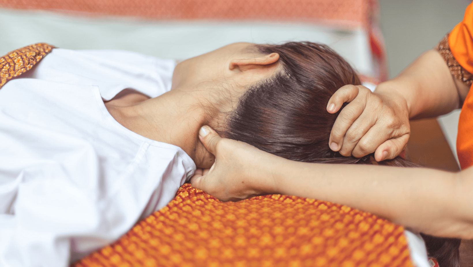 WHAT IS SHIATSU MASSAGE? BY DEBORAH HOWCROFT-MILES OF ZEN CHI THERAPIES - Holistic Bliss Magazine